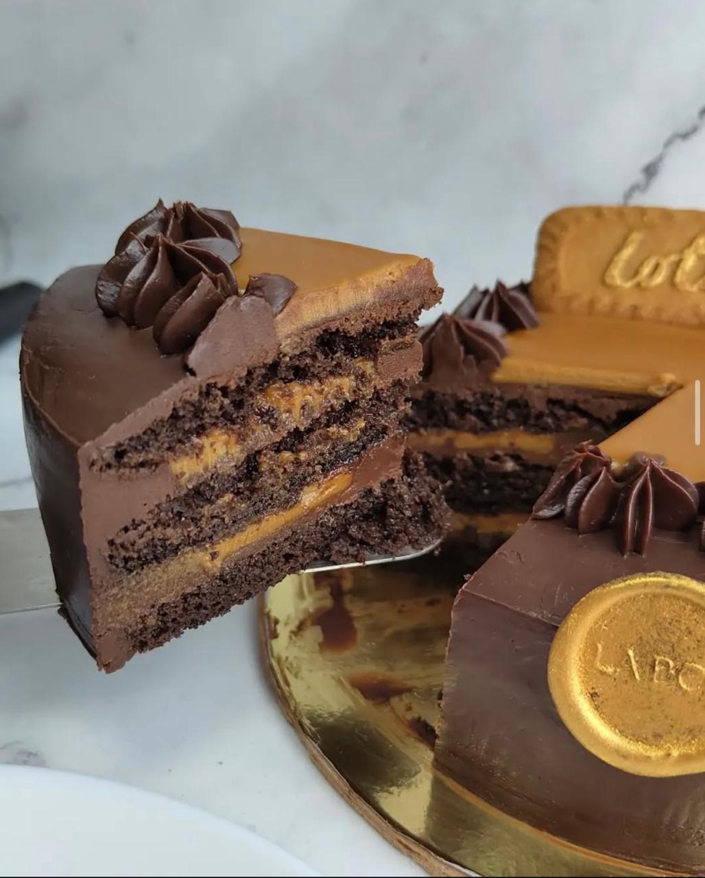 LOTUS BISCOFF DARK CHOCOLATE – La Bon Patisserie